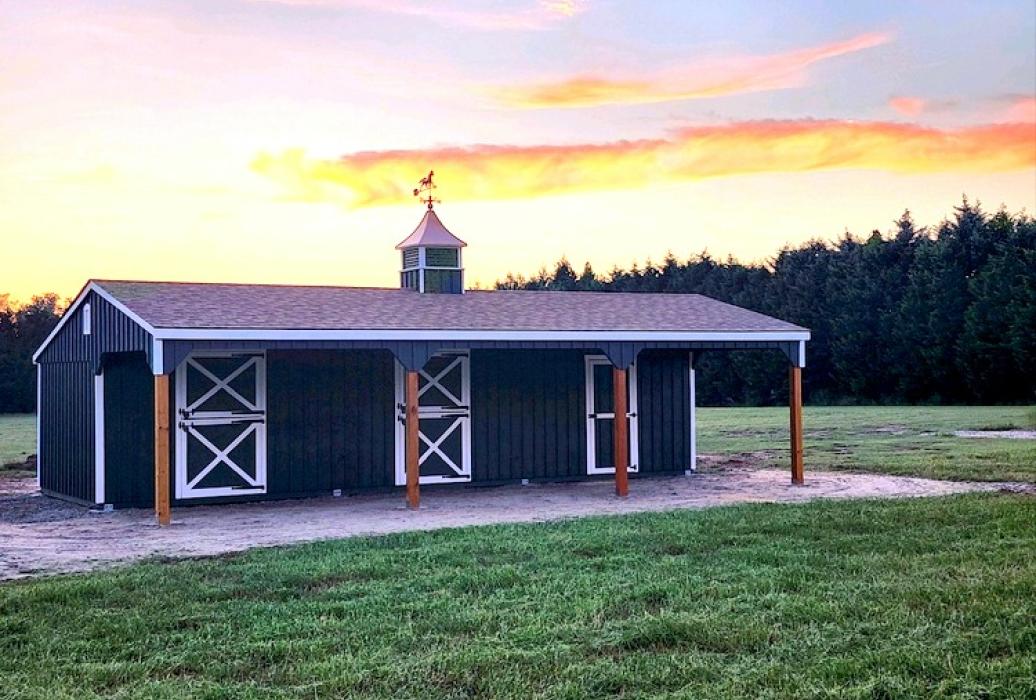 Stall Barn with 8' or 10' Overhang | Lancaster Barns